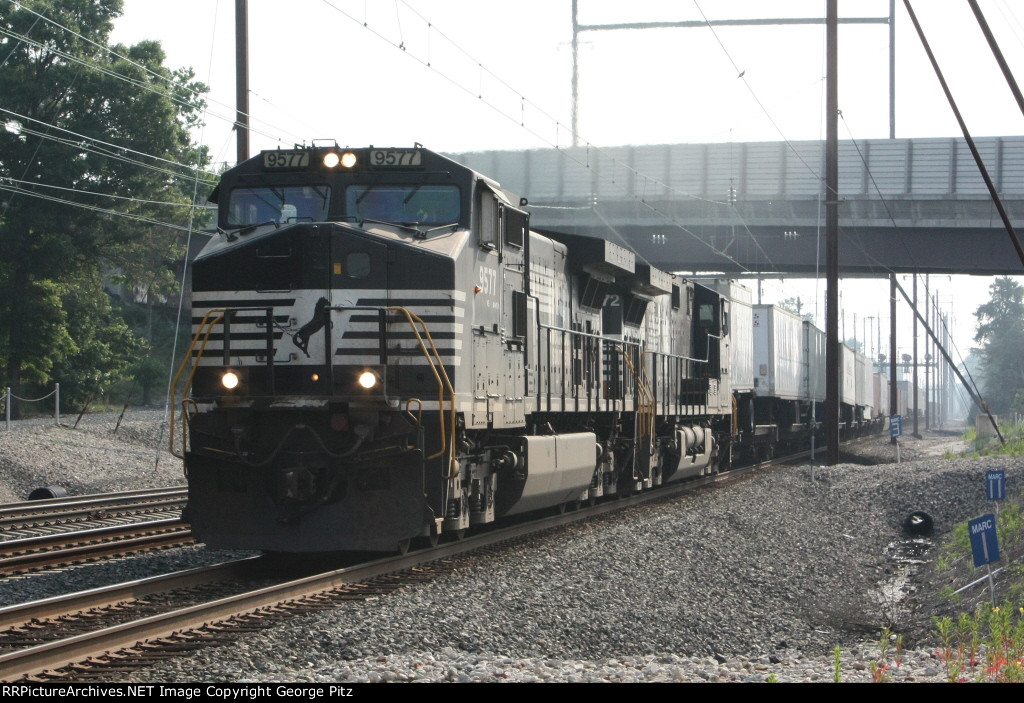 NS 9577 and train 24M
